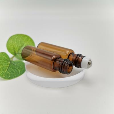 Cina Bottiglie di vetro di Amber Perfume Skin Care Small con Rollerball 5ml 10ml in vendita