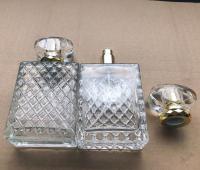 China Glass Square Refillable Perfume Bottle 50ml for sale