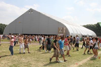China Wholesale Fashion Peach Type Tent For Outdoor activities for sale