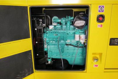 China Sistema de generador diesel silencioso estupendo de la base de acero panel de control multifuncional Electric Power de 50 kilovatios en venta