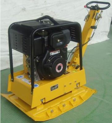 Cina Compattatore reversibile del piatto di 9 HP con la forza LCR160 del motore a benzina 30kn in vendita
