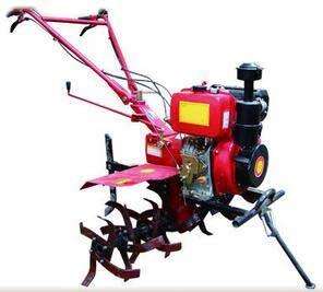 Cina Cultivatore e coltivatori diesel pratici del trattore di potenza del motore di 5KW 7HP con lo scrematore per aratura a prose in vendita