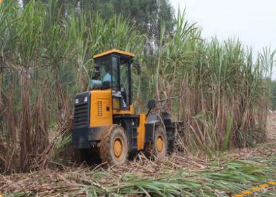 Cina Progettando secondo Pratice 44kw Sugar Cane Harvesting Machine con l'azionamento dell'ingranaggio di 4 ruote in vendita