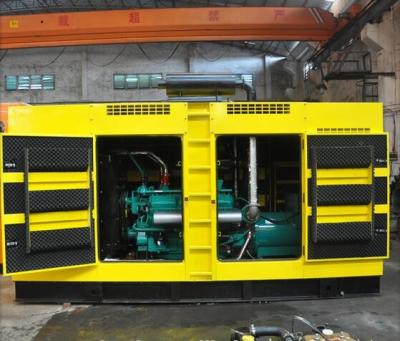 Cina 380V tipo silenzioso generatore di corrente diesel di 500kw 625kVA con un motore di 12 cilindri in vendita