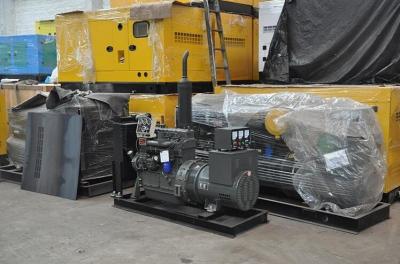 China 4 Diesel die van de cilinders Enige Fase 37.5kVA Open Generator door Met water gekoelde Yuchai-Motor wordt aangedreven Te koop