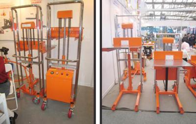 Cina Mano Mini Stacker With Standard Platform dell'alto ascensore dei mezzi di trasporto del magazzino in vendita