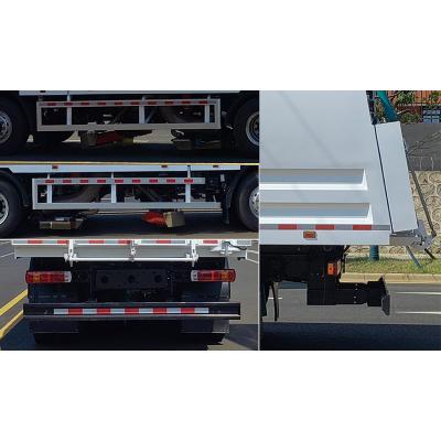 Cina Sgomberino stradale versatile e resistente Camionino municipale Camionino montato Macchina di spazzatura stradale in vendita