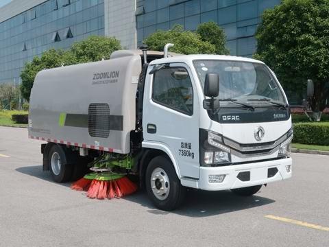 Quality Diesel Vacuum Isuzu Road Sweeper Truck 100km/H for sale