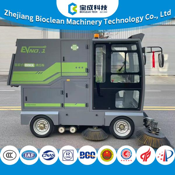 Quality Large Ride On Industrial Sweeper High Power Dust / Debris Collection For Big Areas for sale