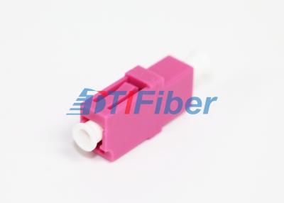 中国 LANネットワークOM4 PBTハウジングが付いている紫色色の繊維光学のアダプター 販売のため