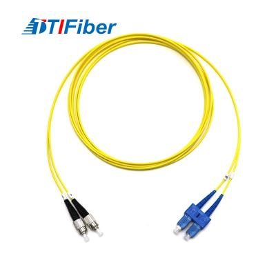 China 9/125 G652D G657A SC/UPC-FC/UPC Latiguillo de fibra óptica monomodo dúplex en venta