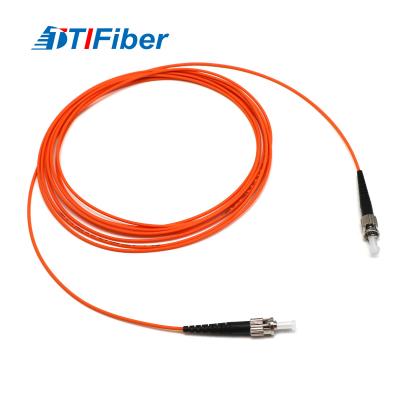 China Cordón de remiendo a una cara con varios modos de funcionamiento de la fibra óptica de ST-ST todas las longitudes adaptables en venta