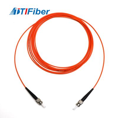 China Cordón de remiendo a una cara con varios modos de funcionamiento de la fibra óptica de ST-ST todas las longitudes adaptables en venta