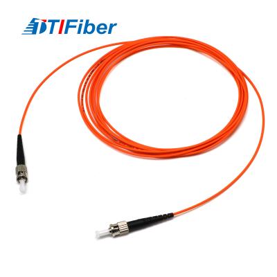 China Cordón de remiendo a una cara con varios modos de funcionamiento de la fibra óptica de ST-ST todas las longitudes adaptables en venta