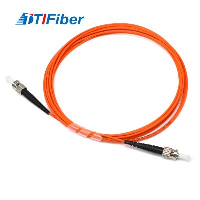 China Cordón de remiendo a una cara con varios modos de funcionamiento de la fibra óptica de ST-ST todas las longitudes adaptables en venta