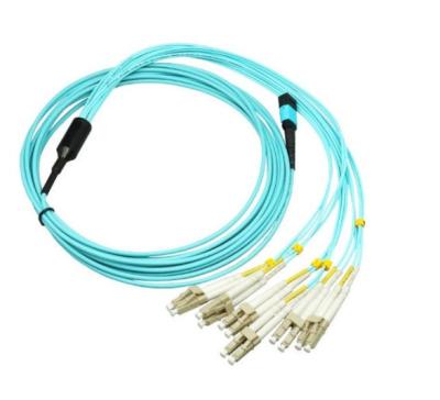 China MPO al duplex óptico 12F 24F del cordón de remiendo de la fibra del LC OM3 OM4 el 1M LSZH en venta