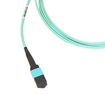 China Cordón de remiendo óptico con varios modos de funcionamiento del duplex OM3 con transferencia de datos 100G en venta