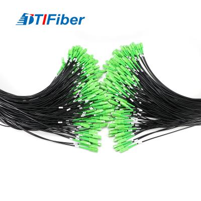 China Envoltura negra óptica del cordón de remiendo de la fibra de la prenda impermeable de la base de SC/APC-SC/APC 144 LSZH en venta