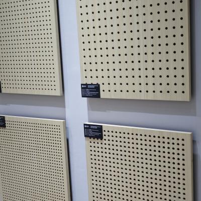Cina Grandi pannelli di legno acustico perforato per la decorazione di case in vendita