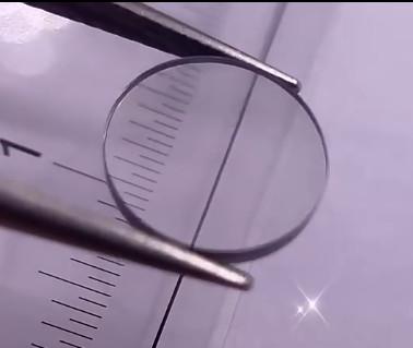China Colorless mono CVD Lab Grown Diamonds Single Crystal Optical Prism 2x2x1mm for sale