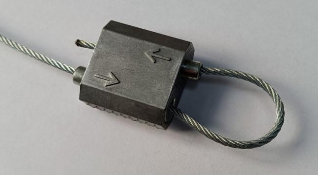 Adjustable Cable Loop Securing Clamp in use