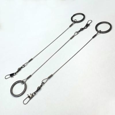 Cina Montaggi neri del cavo metallico di acciaio inossidabile che appendono sicurezza degli strumenti di pesca di gancio in vendita