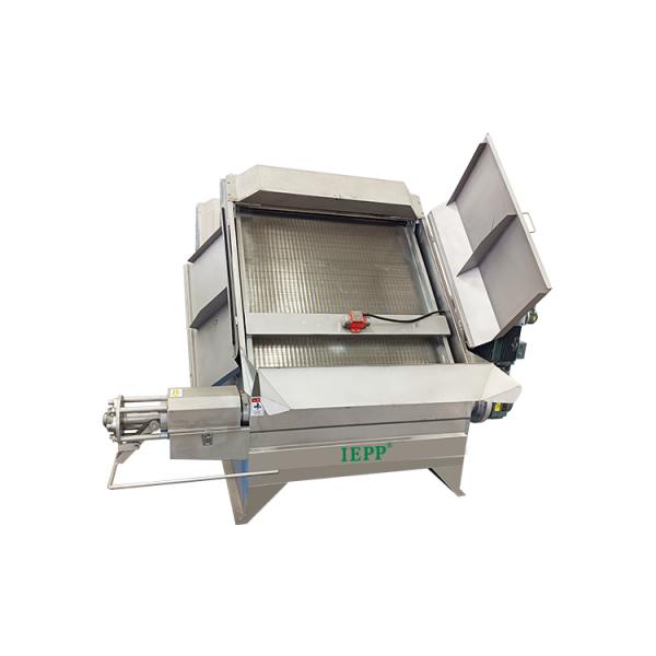 Quality IEPP 304 Stainless Steel Well Performance Farm Dairy Poultry Dehydration Treatment Inclined Screen Sieve Solid Liquid Separator for sale