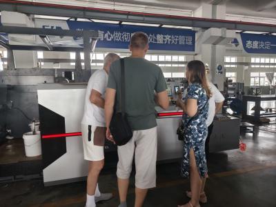中国 高速2色フレキソ印刷機 BOPPフレキソグラフィック印刷機 2色価格 販売のため
