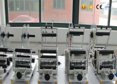 China Van de de voorraadfotocel van het Omronetiket de sticker semi automatische ronde fles zelfklevende etiketteringsmachine met Ce-norm Te koop