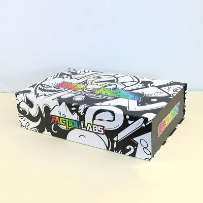Cina OEM Matte Lamination Magnetic Gift Box per soluzioni di imballaggio professionale in vendita