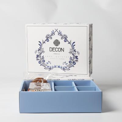 China Elegant Partitioned Cookie Gift Box Customizable Packaging Foldable Design for sale