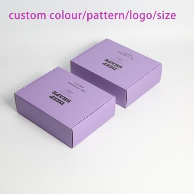 China Caixas de cartão personalizadas com laminação brilhante em cores Pantone e CMYK à venda