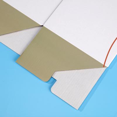 Cina Custom Luxury Logo Printed Eco Friendly Tuck End Gift Packaging Box realizzato con materiali riciclabili per marchi eco-consapevoli in vendita