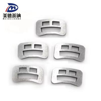 Cina Fasion Style Supply Tri Glide Collar Slider Buckle per collare per animali domestici in dimensioni standard in vendita