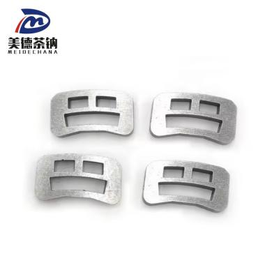 Cina Fasion Style Supply Tri Glide Collar Slider Buckle per collare per animali domestici in dimensioni standard in vendita