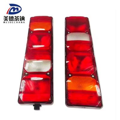 Cina Parti di autoveicoli pesanti A7 T7H WG9925810001 WG9925810002 Luci posteriori da sostituire/riparazione in vendita