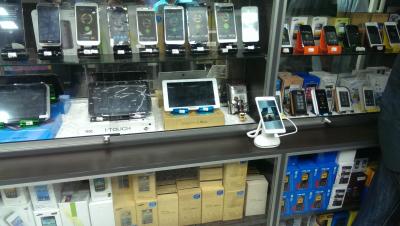 China COMER anti theft Cell phone display alarm alarm holder security alarm stand for sale