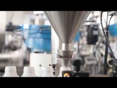Noix de coco en plastique Chili Powder Filling Machine Full de cari de bouteille automatique