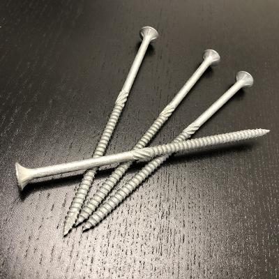 Cina Le viti di legno T17 della costruzione 150mm hanno galvanizzato la testa esagonale che C4 il Decking avvita con la godronatura in vendita