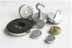 China 25mm thread M4 pot nepdymium Magnet with hook strength approx. 18kg for sale