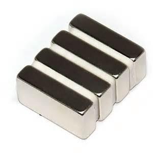 China Extremely Powerful NdFeB Small Block Magnet N45H for sale