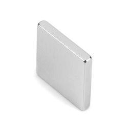 China Customized Strong Power Sintered 25mm Neodymium Magnet Block for sale