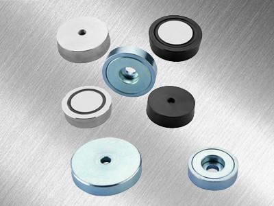 China Strong Neodymium Magnetic Pot Magnets/Cup With Countersunk Holes Screws Hooks for sale
