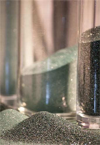 High Quality Green Silicon Carbide Sand F240 F360 F800 F1200 Green Carborundum 99% Refractory Green Silicon Carbide
