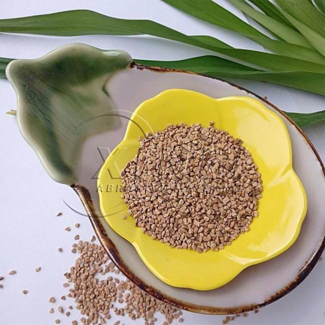 Walnuts Shell Powder Manufacturer Sandblasting Walnut Shell 0.5 Granules Crushed Walnut Shell for Drilling Grinding Make up