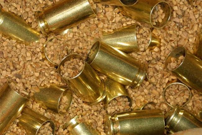 Walnuts Shell Powder Manufacturer Sandblasting Walnut Shell 0.5 Granules Crushed Walnut Shell for Drilling Grinding Make up