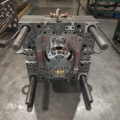 Cina Progettazione dello strumento dello stampaggio ad iniezione di EDM per l'acciaio della muffa del cappuccio S50c del fornello di riso in vendita