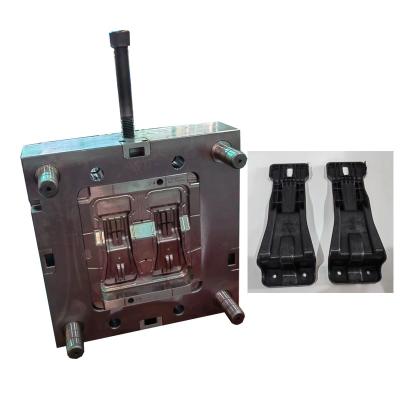 Cina LKM CNC Machined Plastic Tooling Injection With Mould Life 000 And Tolerance ±0.01mm in vendita