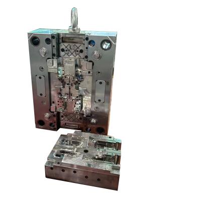 China High Precision Plastic Injection Tooling Cold Runner With ±0.01mm Tolerance à venda