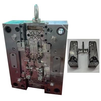 China High Precision Plastic Injection Tooling Cold Runner With ±0.01mm Tolerance à venda
